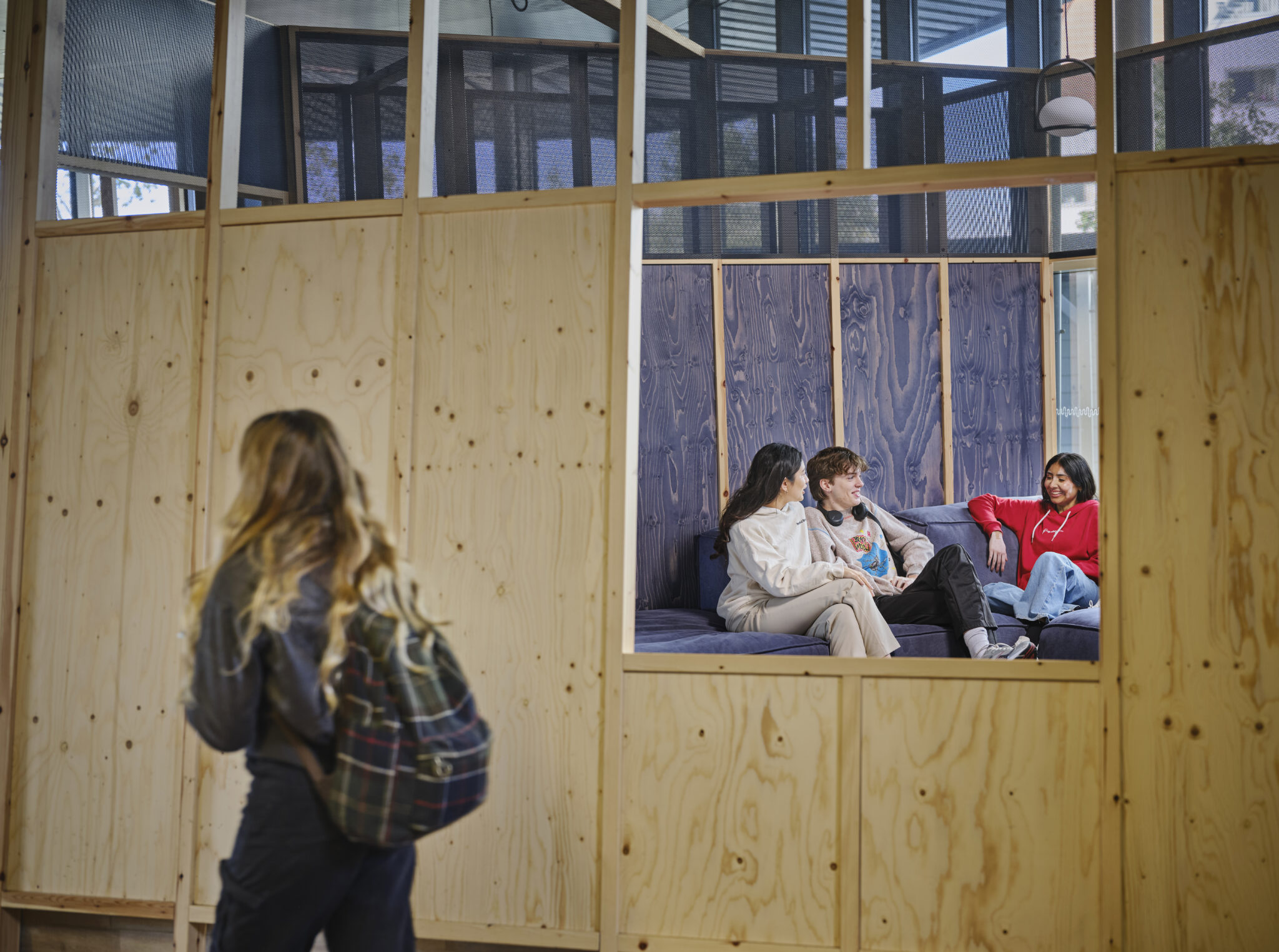 Report: Socioeconomic background and the student experience